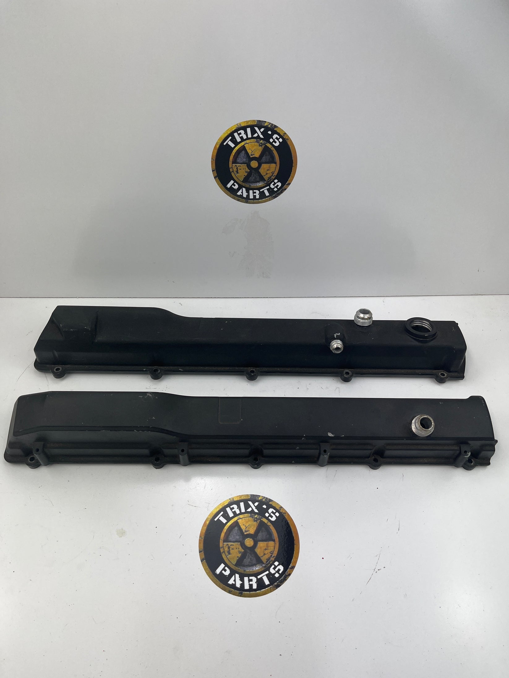 RB25 Cam Covers Pair, With Aftermarket Fittings – Trix's Parts